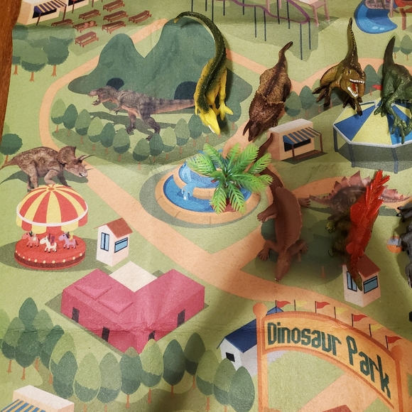 Toys | Dinosaur Park Toys 9 Dinosaur Figures Playmat And Trees Nwot ...